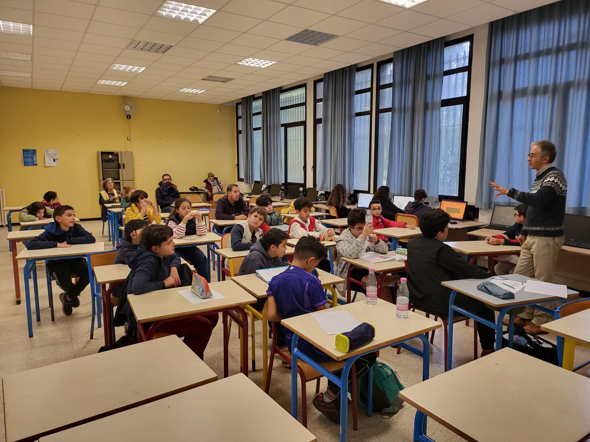 LA FETE DE LA SCIENCE AU LIAD AVEC LES CM1 ET LES CM2 DE LA PEH - Ecole MLF d'Alger