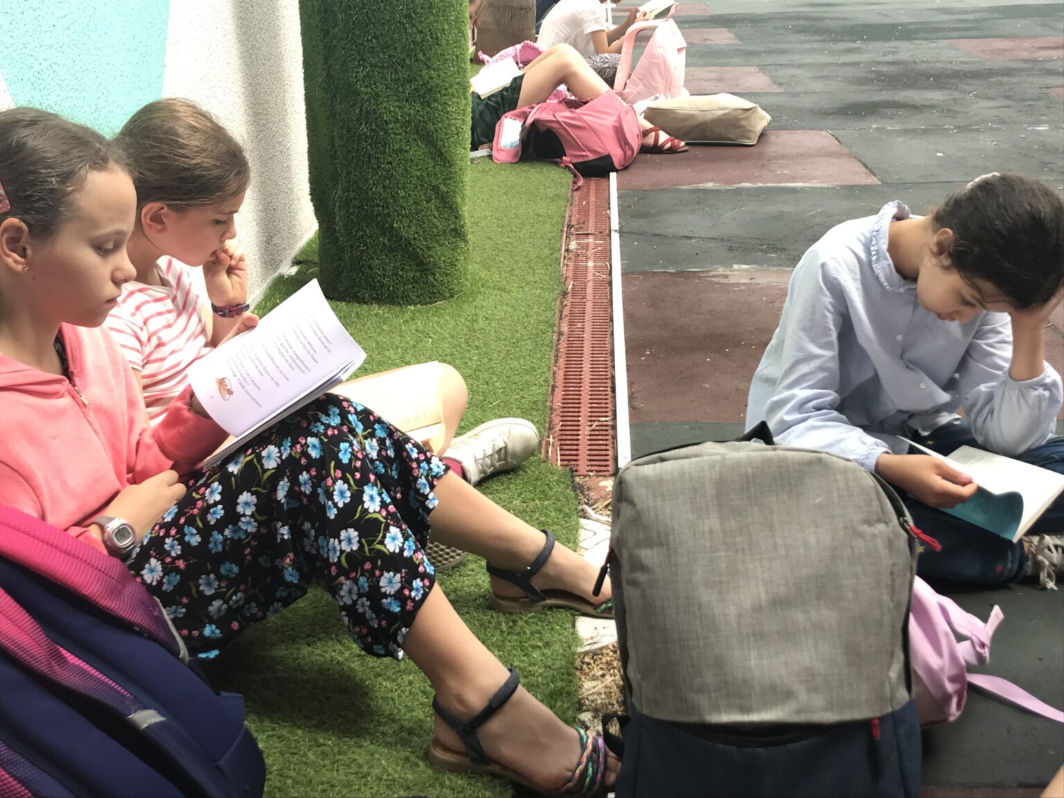 LECTURE PERSONNELLE EN PLEIN AIR - CM1 - MAI / JUIN 2024 - PEH - Ecole ...